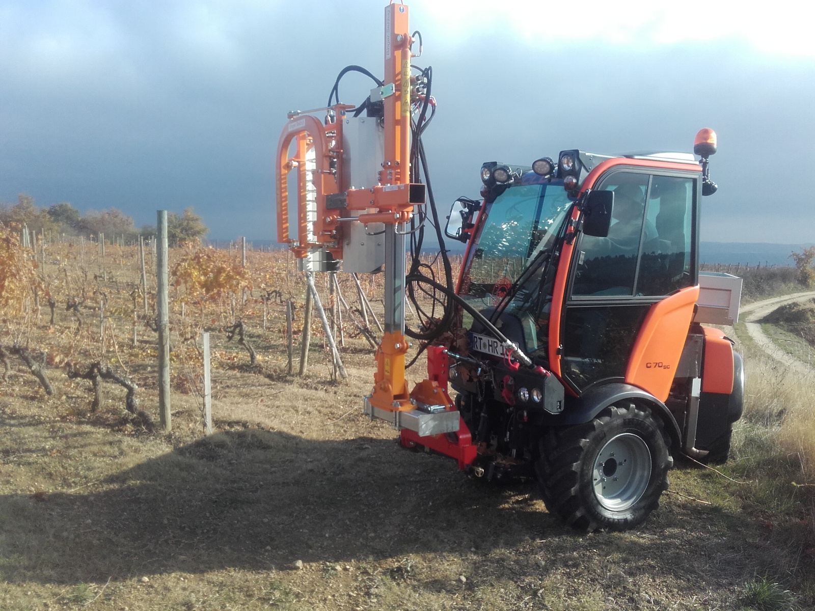 Porte outils viticole HOLDER C70 SC - SARL ARMELLIÉ