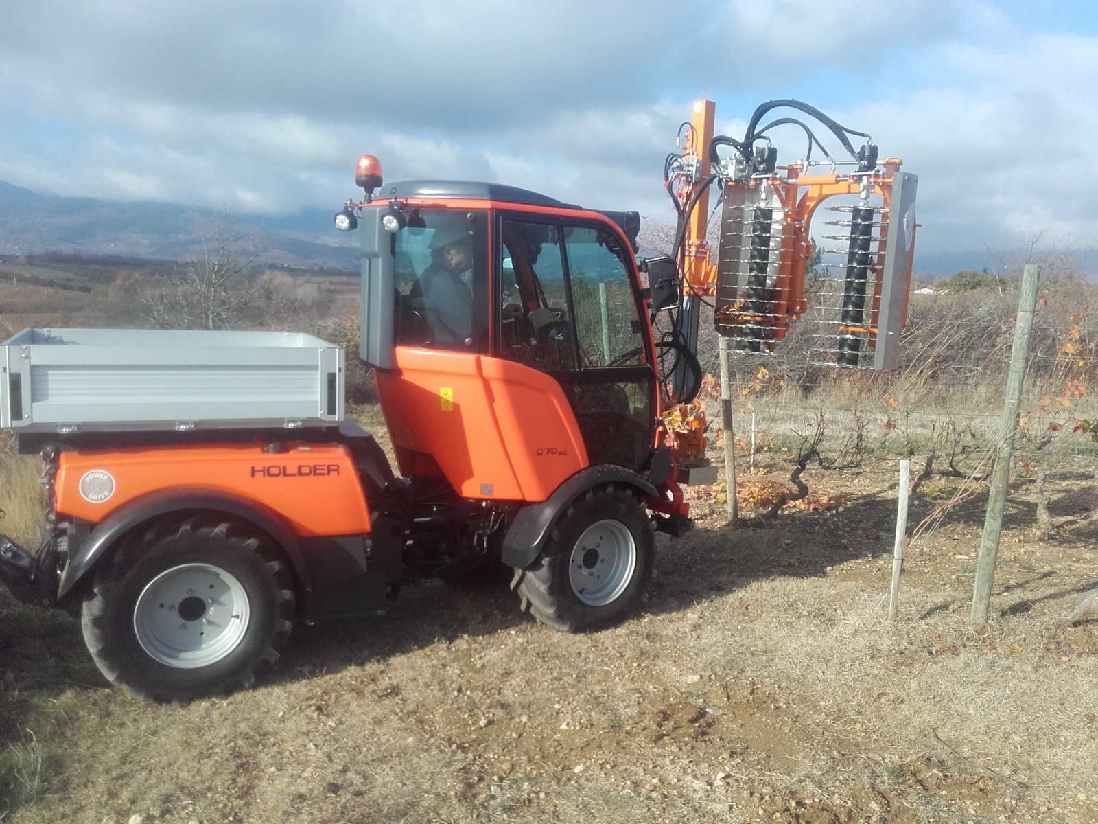 Porte outils viticole HOLDER C70 SC - SARL ARMELLIÉ